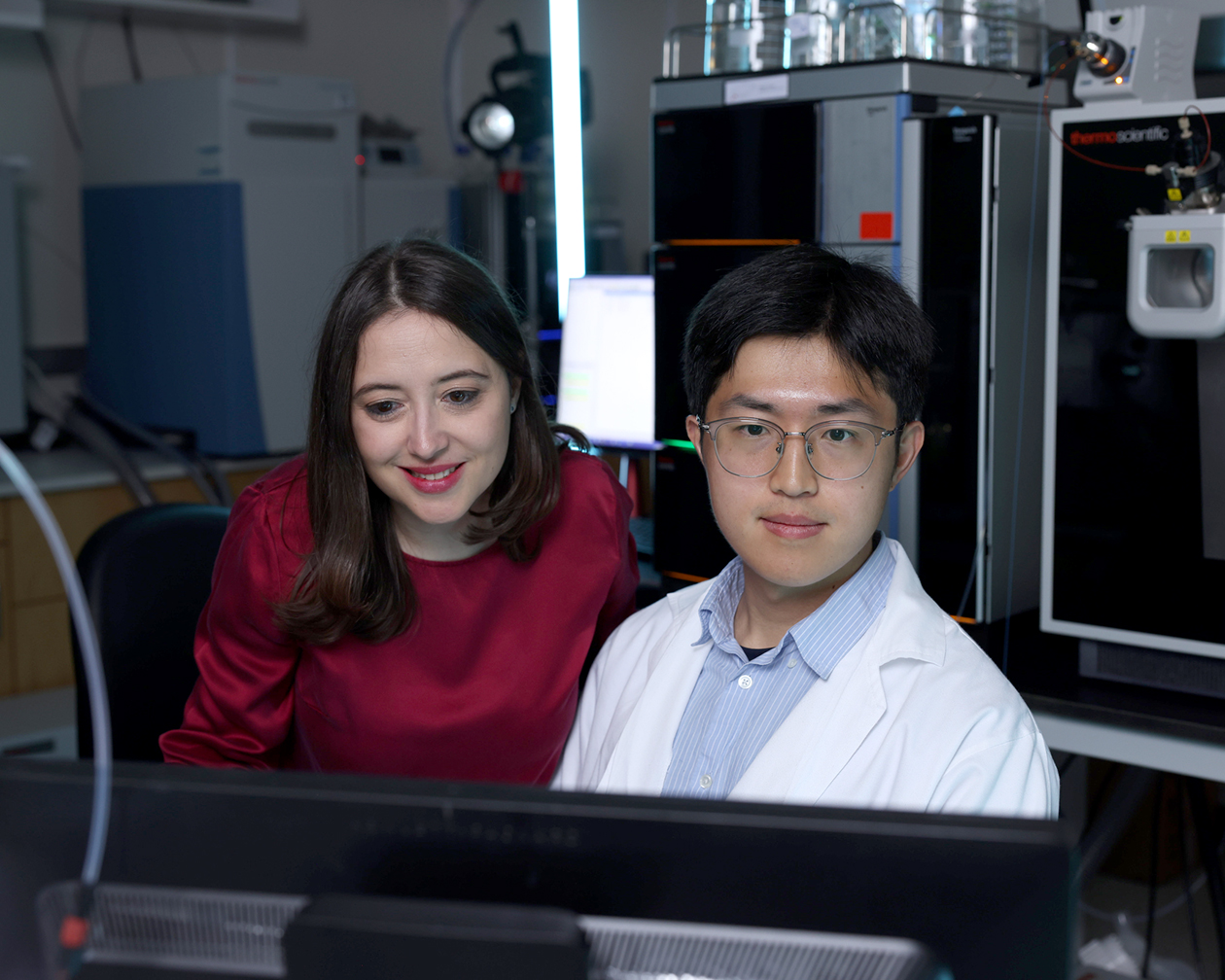 Hoxhaj Lab discovers how mitochondria use NADPH to fuel fatty acid synthesis, lipoylation ...